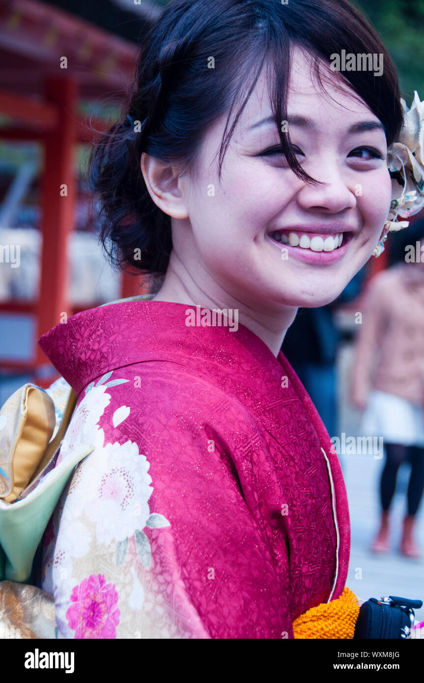 Sourire japonais Banque de photographies et d’images à haute résolution ...