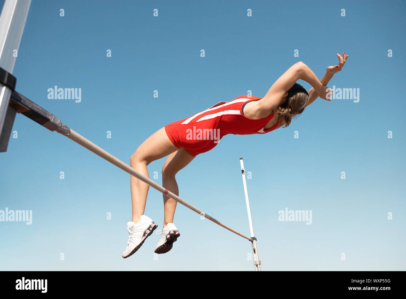 Saut en hauteur dames Banque de photographies et d’images à haute ...