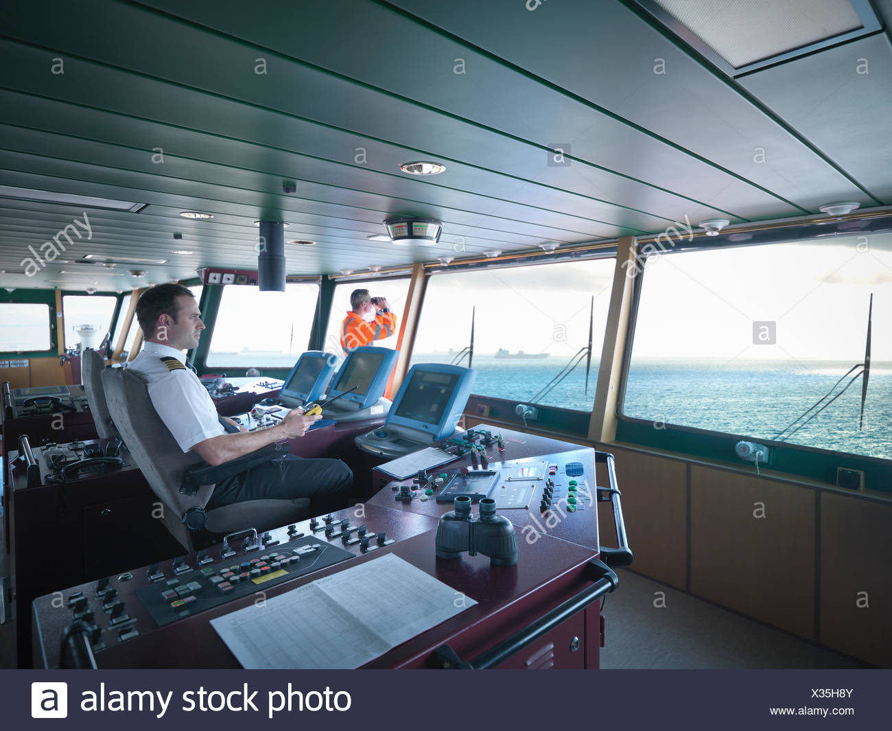 Navires En Mer Banque d'image et photos - Alamy