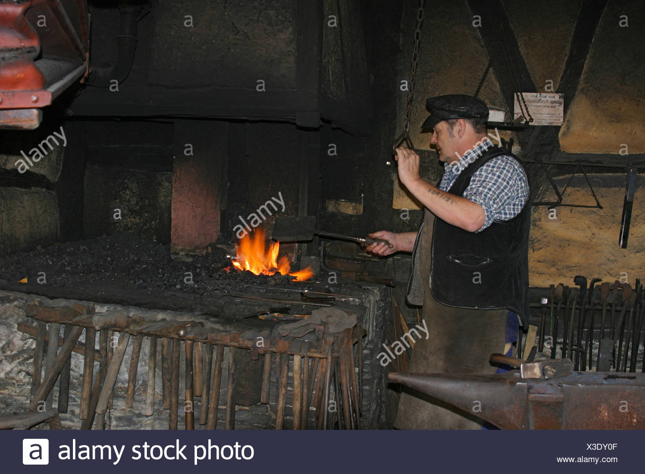 Forge Bellows Banque d'image et photos - Alamy
