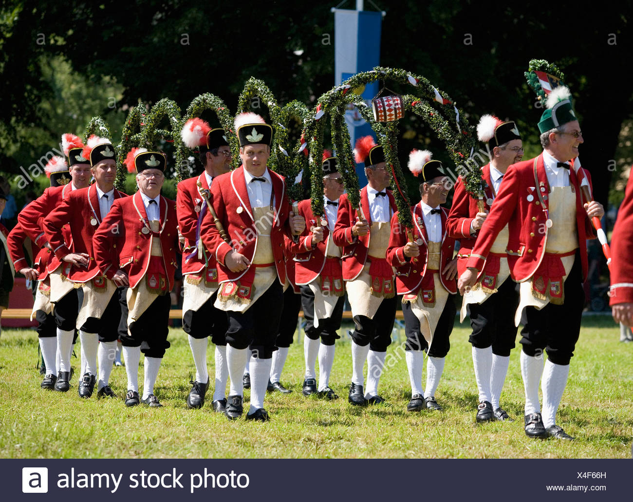 Costume Traditionnel Autrichien Banque d'image et photos - Alamy