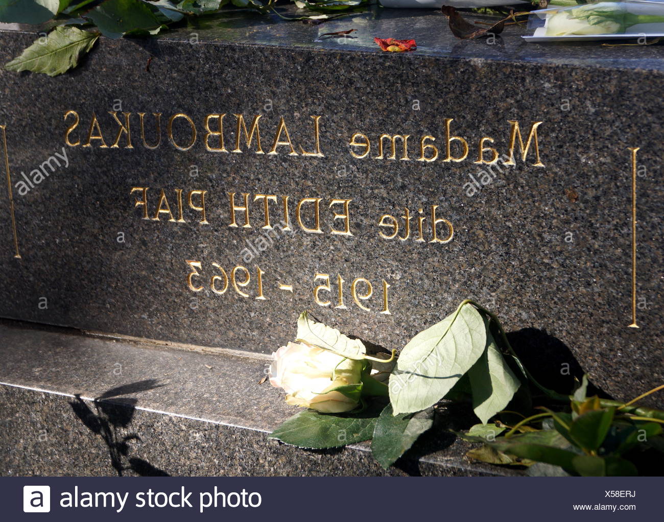 Edith Piaf Pere Lachaise Banque d'image et photos - Alamy
