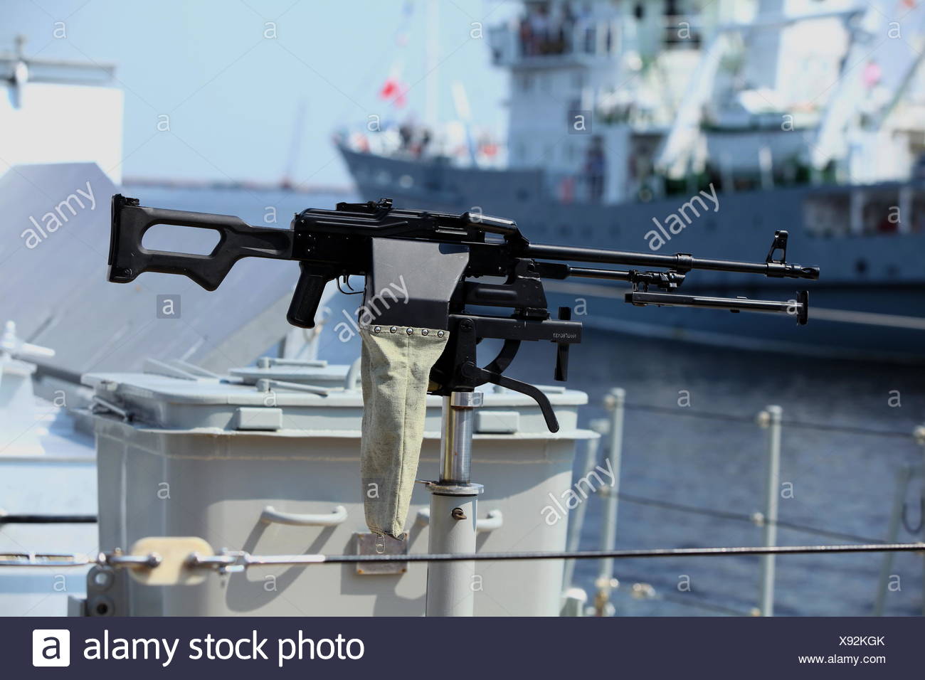 Kalashnikov War Banque d'image et photos - Alamy