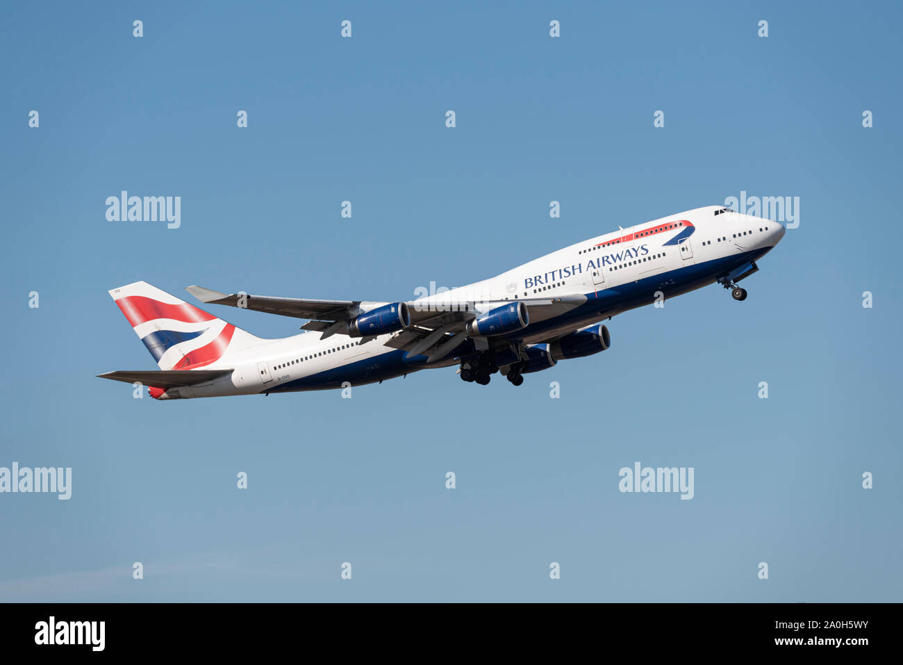British airways boeing 747 decolla dall'aeroporto heathrow di londra ...