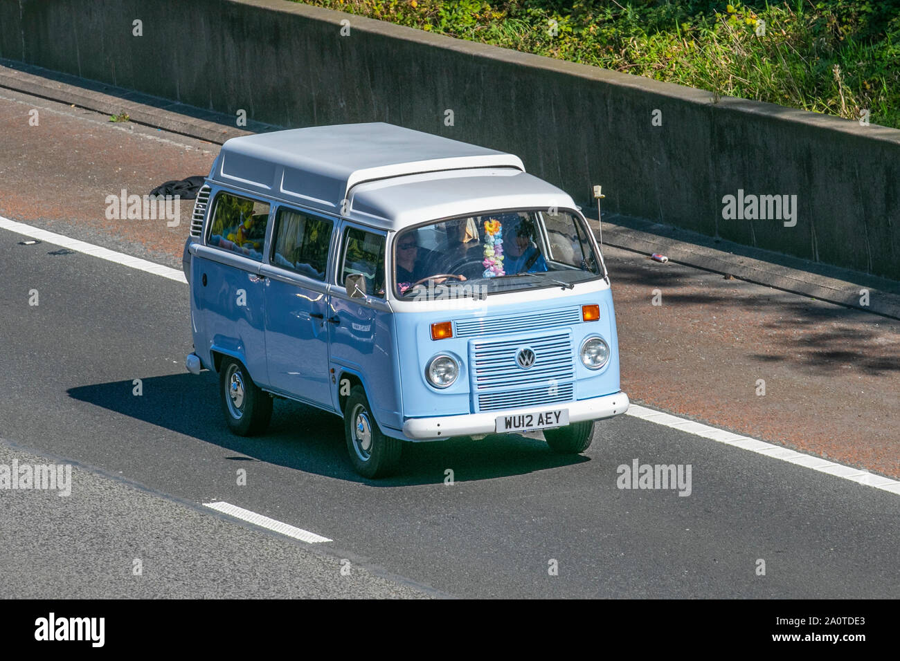 Vw bus roof immagini e fotografie stock ad alta risoluzione - Alamy