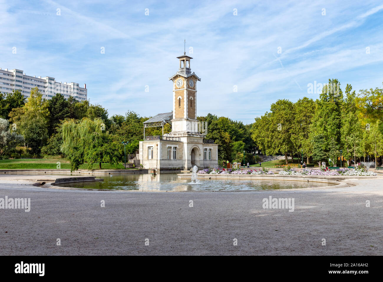 Parco pubblico a parigi immagini e fotografie stock ad alta risoluzione ...