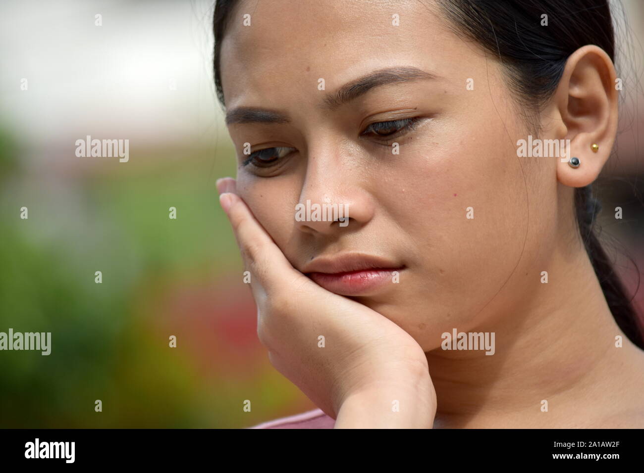 Persona annoiata immagini e fotografie stock ad alta risoluzione - Alamy