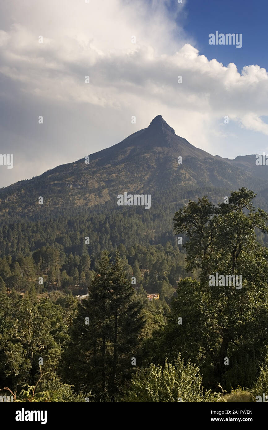 Nevado de colima immagini e fotografie stock ad alta risoluzione - Alamy
