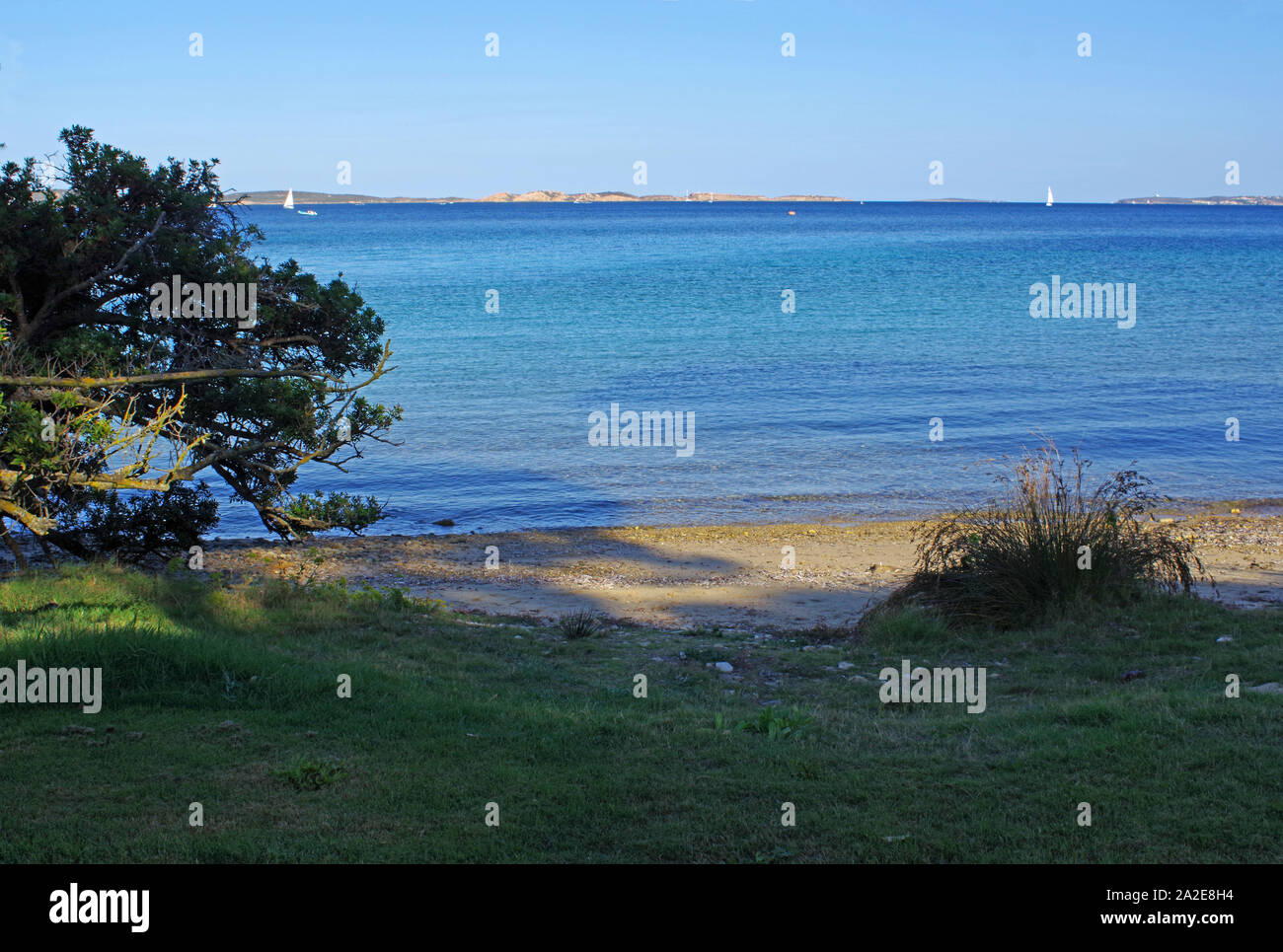 Spiaggia di cala capra immagini e fotografie stock ad alta risoluzione ...