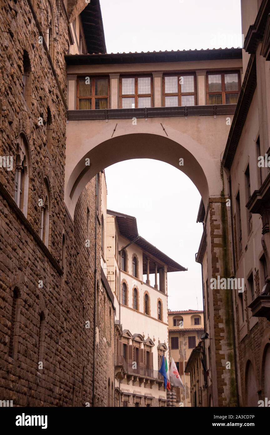 Finestra Ad Arco Acuto Immagini e Fotos Stock - Alamy