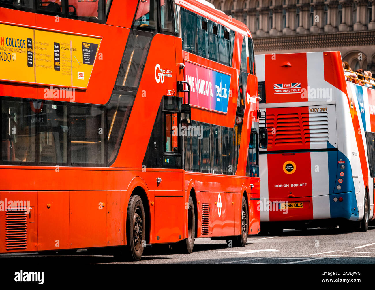 Coda dell'autobus londra immagini e fotografie stock ad alta ...