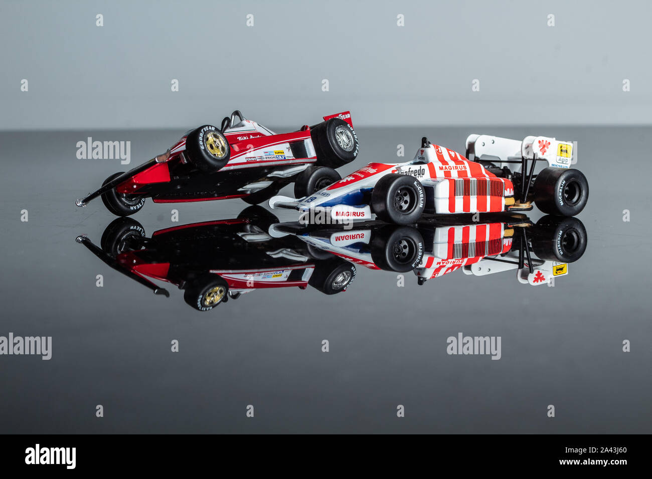 Toy formula 1 car immagini e fotografie stock ad alta risoluzione - Alamy
