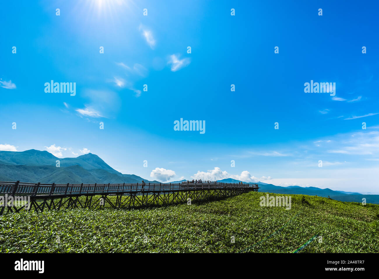 Situato sulla penisola di shiretoko nell'hokkaido orientale immagini e ...