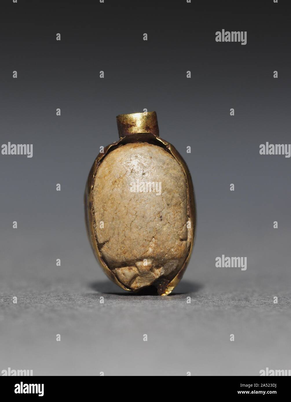 Scarabeo di steatite smaltato immagini e fotografie stock ad alta ...