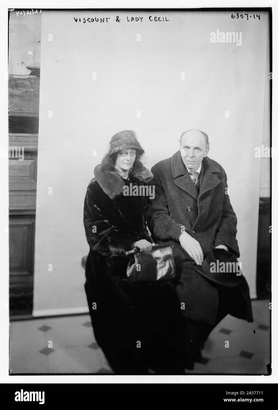 Lady cecil immagini e fotografie stock ad alta risoluzione - Alamy