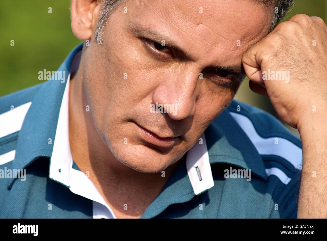 Individuo anziano immagini e fotografie stock ad alta risoluzione - Alamy