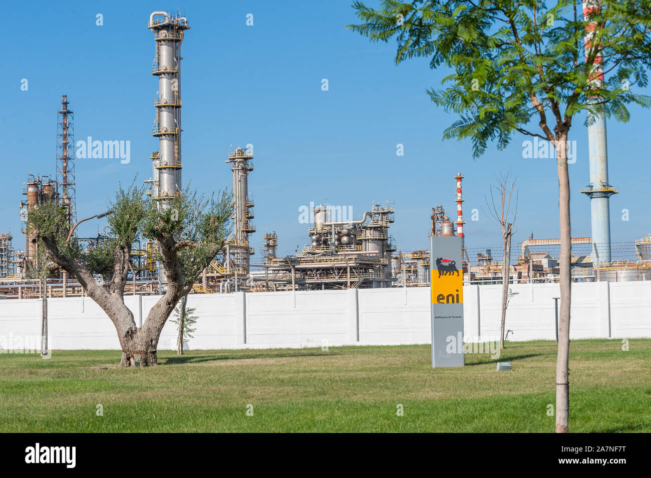 Oleodotti italia immagini e fotografie stock ad alta risoluzione - Alamy