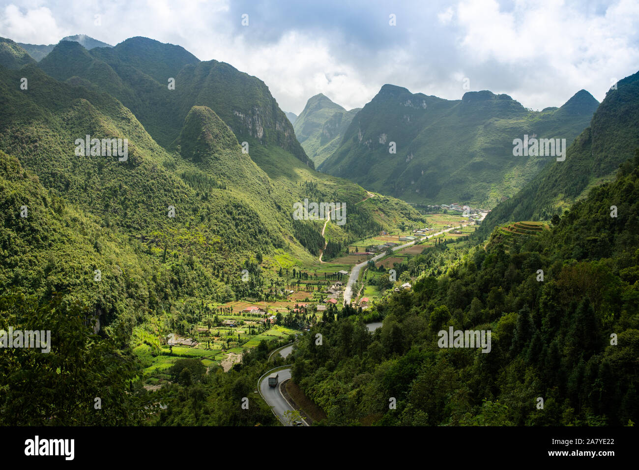 Altopiano carsico immagini e fotografie stock ad alta risoluzione - Alamy