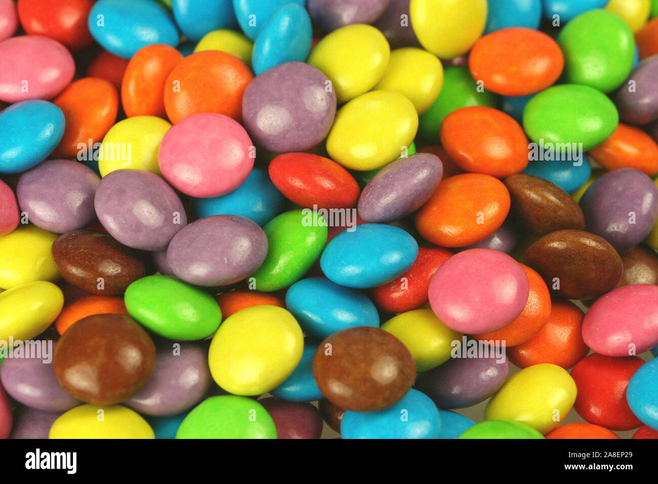 Bunte bonbon immagini e fotografie stock ad alta risoluzione - Alamy