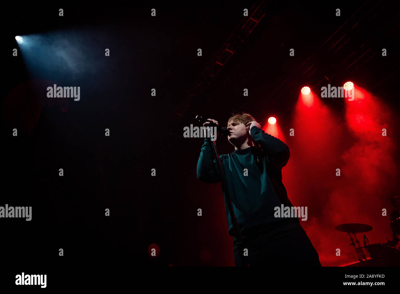 Lewis capaldi en concert immagini e fotografie stock ad alta ...