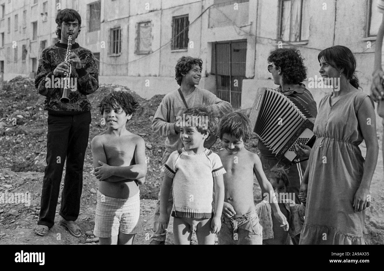 Musicisti zingari immagini e fotografie stock ad alta risoluzione - Alamy