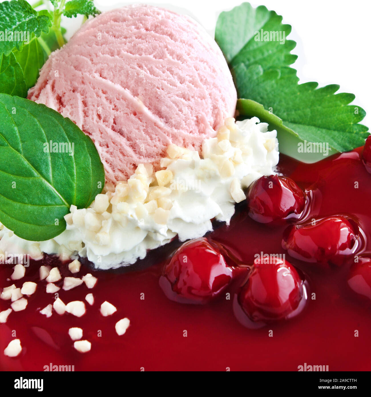 Guarnire i dolci immagini e fotografie stock ad alta risoluzione - Alamy