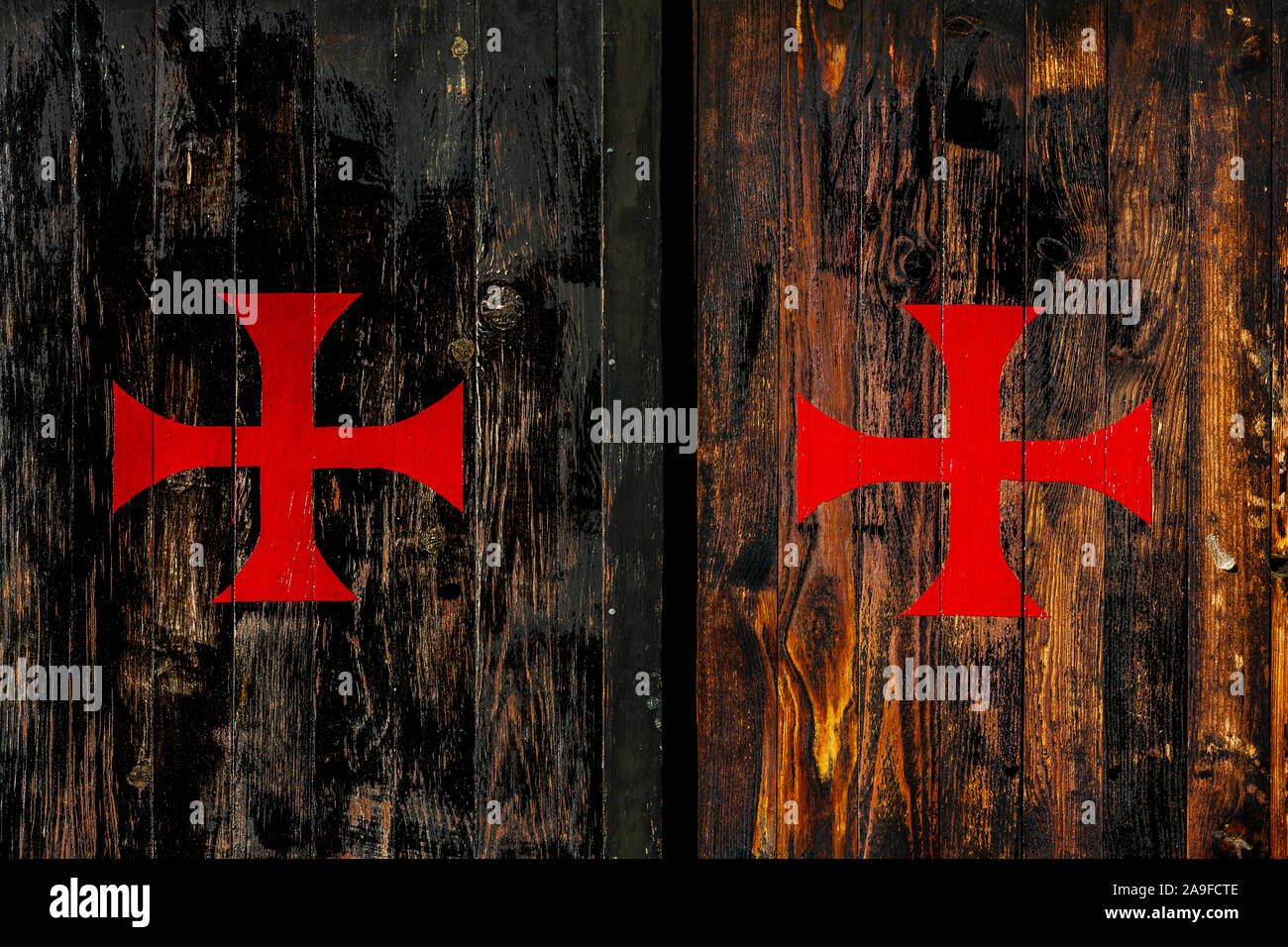 Croce templare rossa immagini e fotografie stock ad alta risoluzione ...