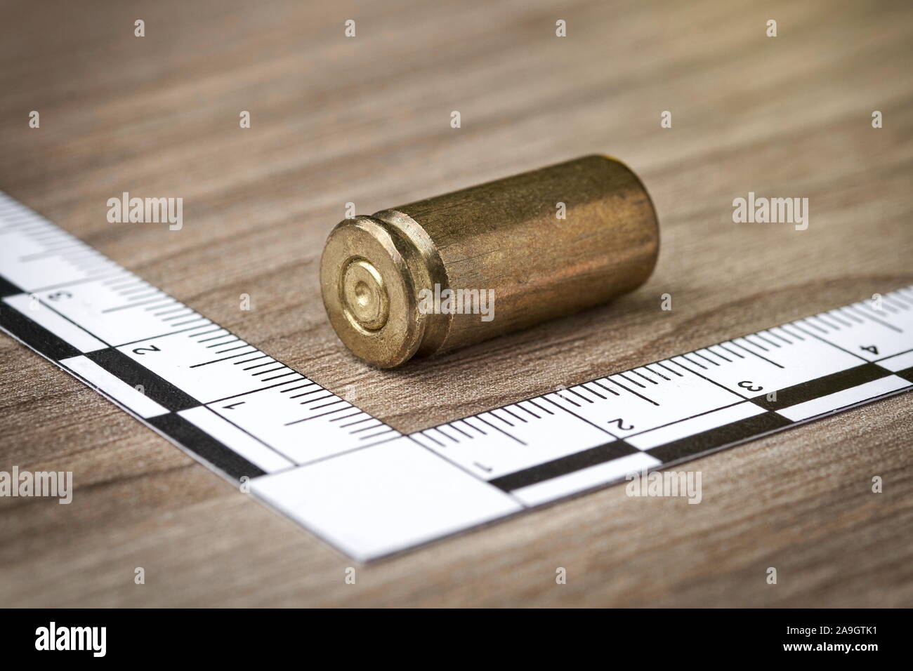 Crime scene ruler immagini e fotografie stock ad alta risoluzione - Alamy