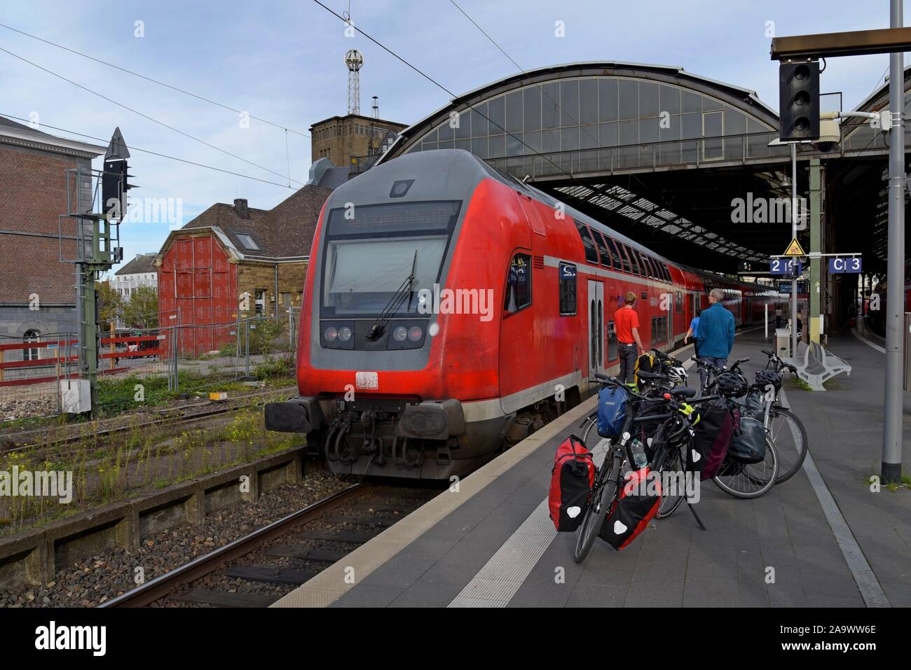 Regio espresso immagini e fotografie stock ad alta risoluzione - Alamy