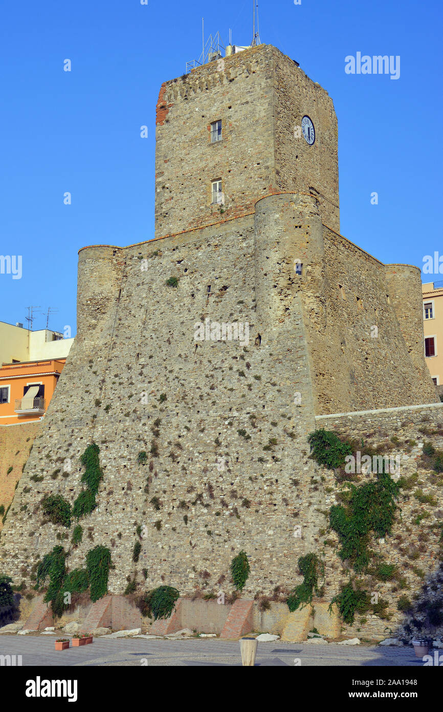 Termoli castello svevo immagini e fotografie stock ad alta risoluzione ...