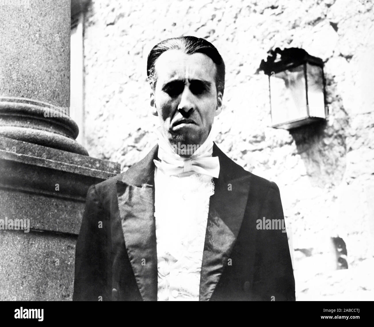 Il Castello dei morti viventi, (aka IL CASTELLO DEI MORTI VIV ...