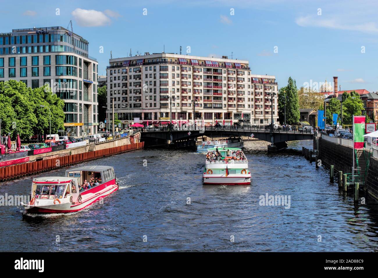 Berlin centre immagini e fotografie stock ad alta risoluzione - Alamy