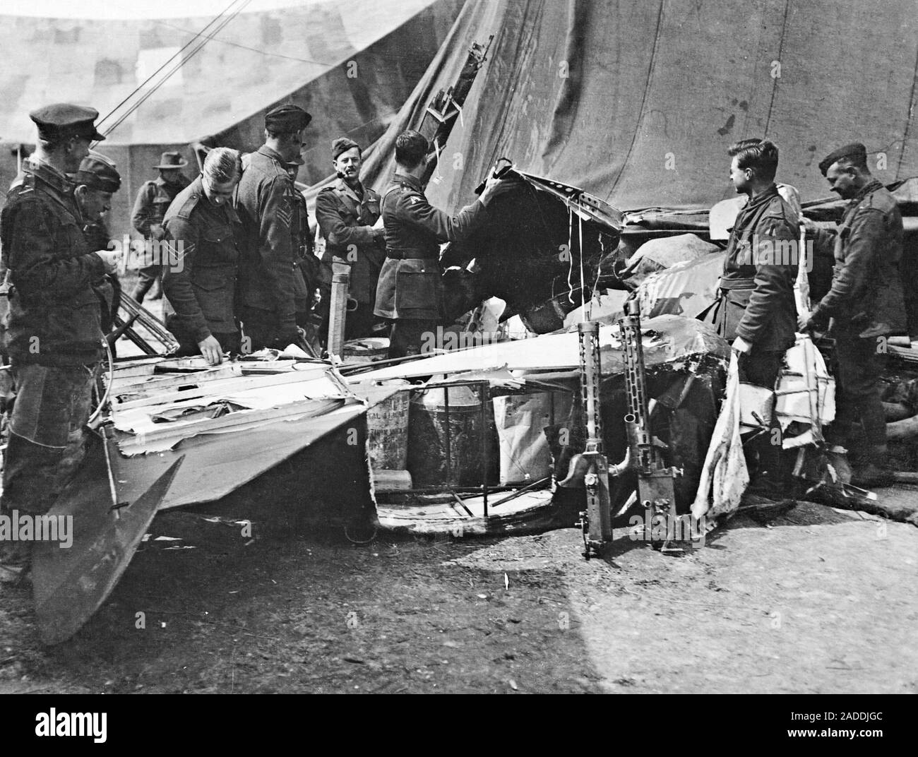 Il barone von Richthofen il crash aereo, 1918. Manfred Albrecht ...