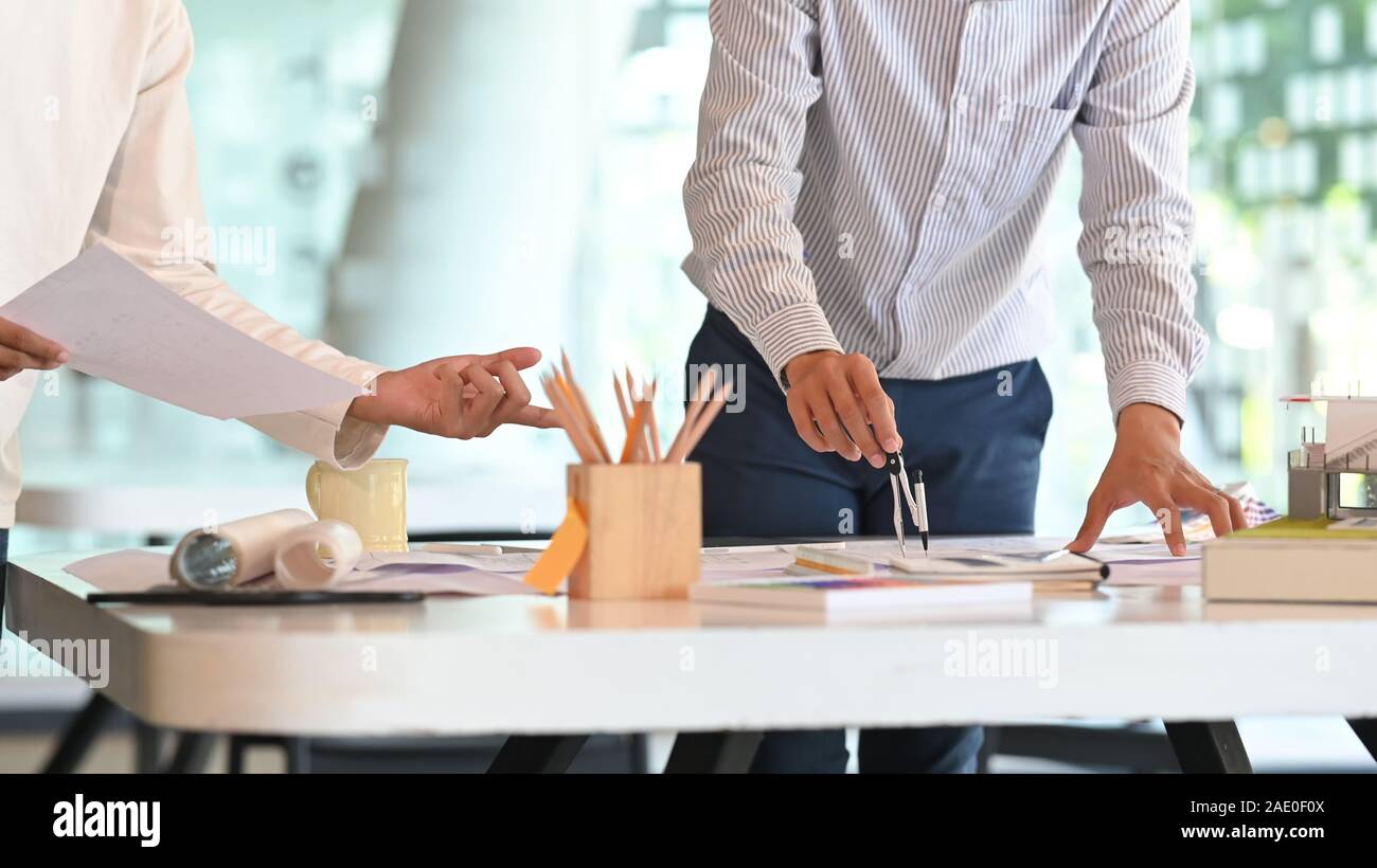 Disegno di ingegneri immagini e fotografie stock ad alta risoluzione ...