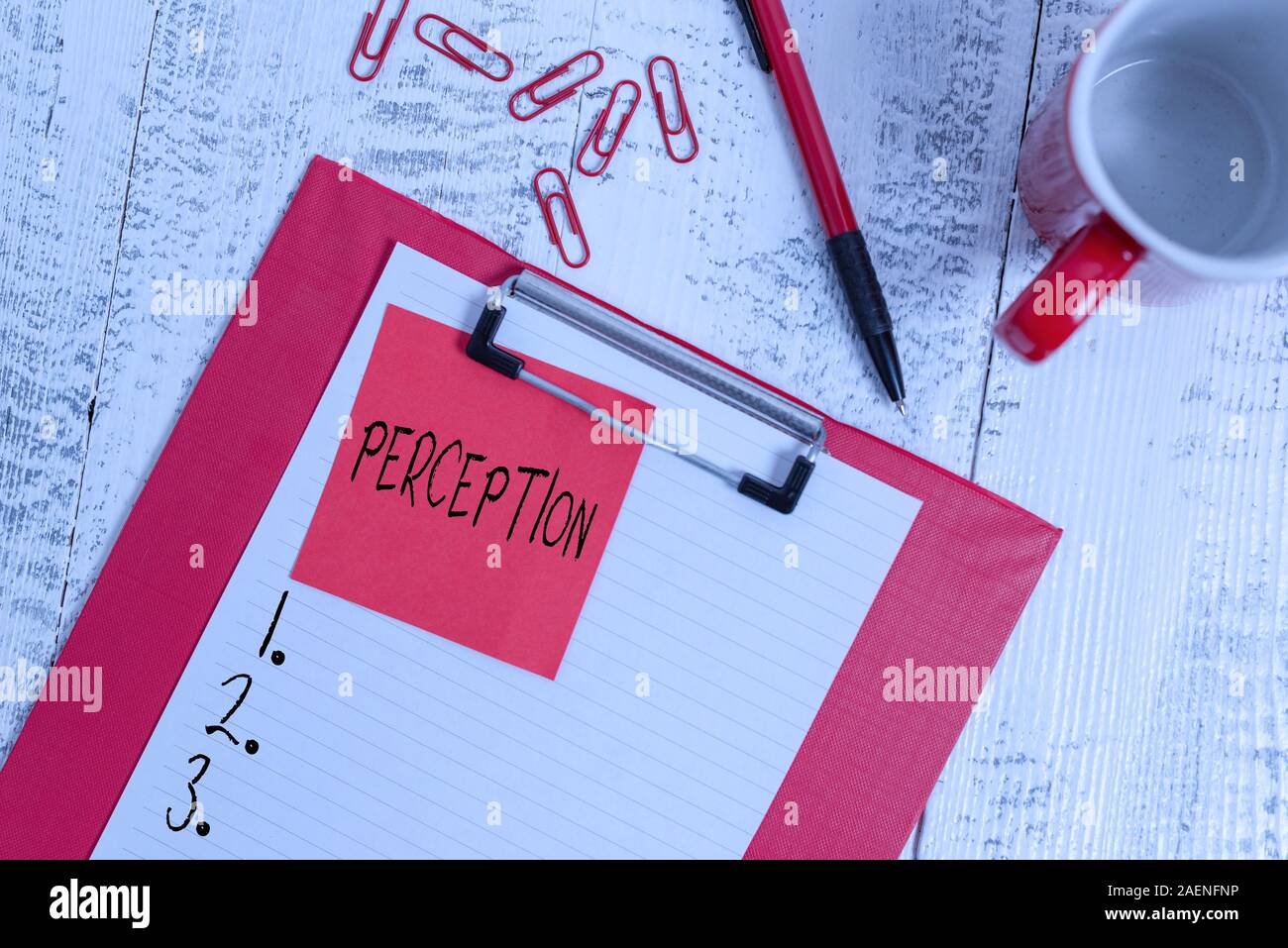 Testo della scrittura percezione. Foto concettuale individui ...