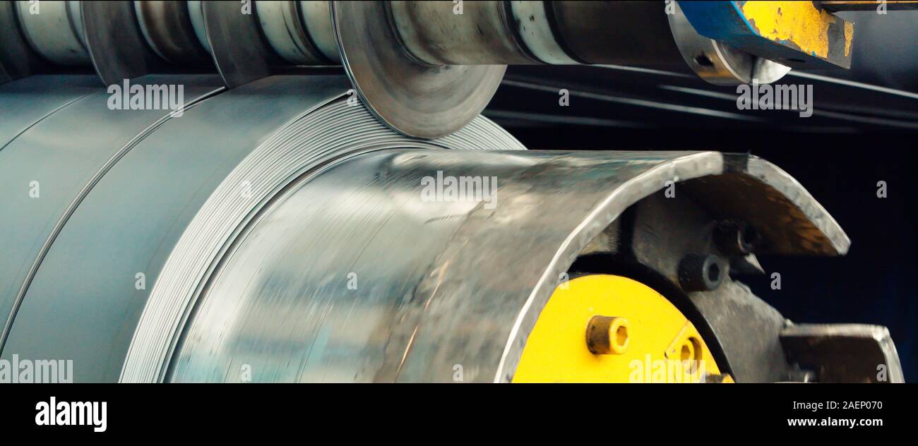 Il taglio della lamiera e la macchina di formatura per la produzione di tubi di acciaio, tubi e ...