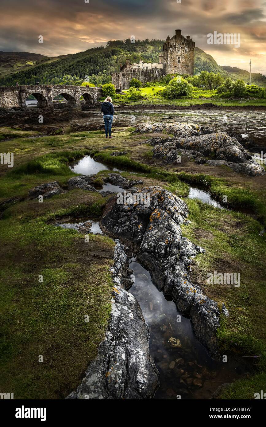 Castello fiaba mare immagini e fotografie stock ad alta risoluzione - Alamy