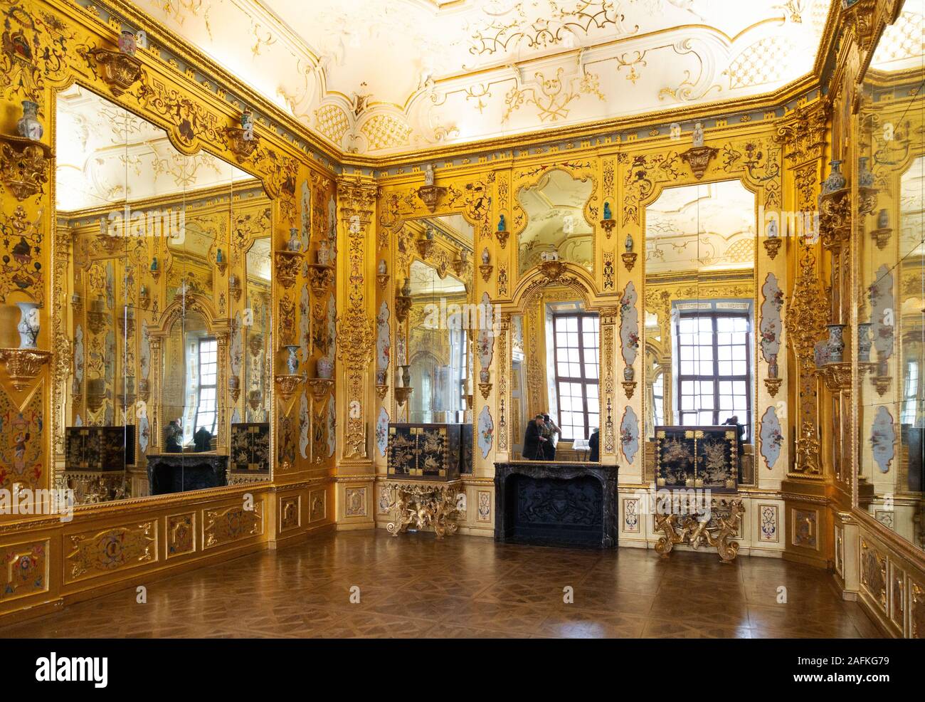 Belvedere Palace Vienna - il Gabinetto d'oro ornato, all'interno; una ...