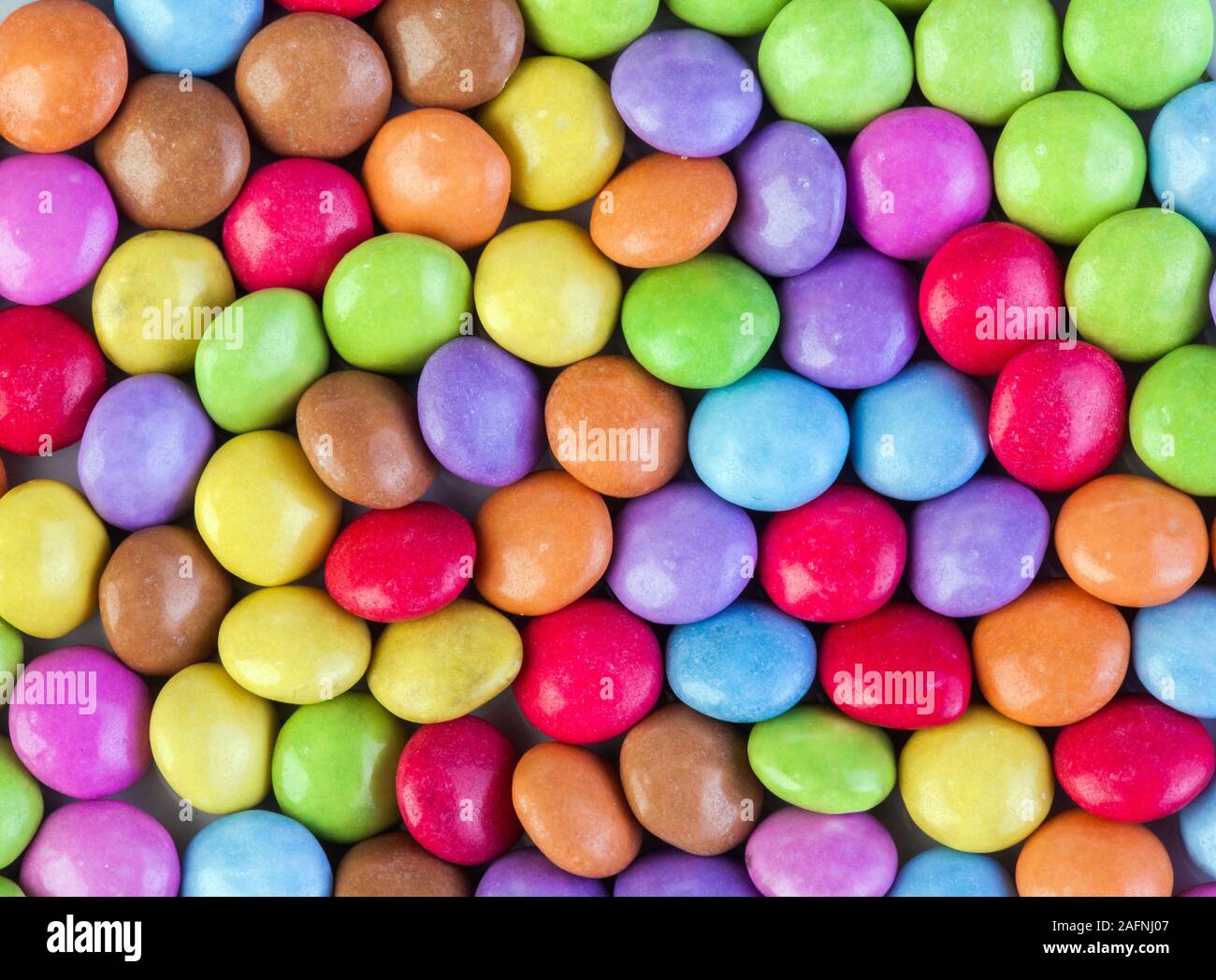 Smarties nestle immagini e fotografie stock ad alta risoluzione - Alamy