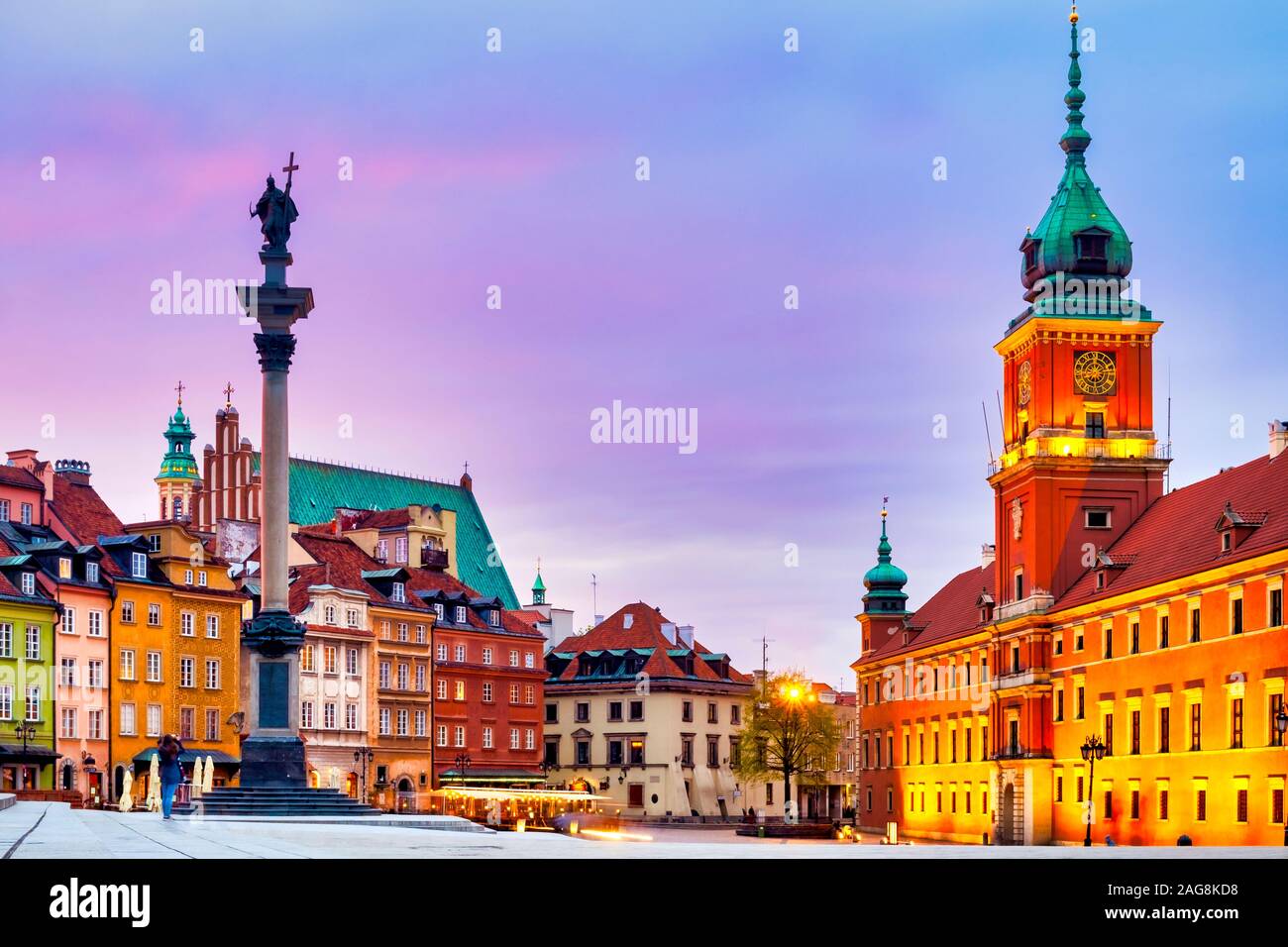 Castello square immagini e fotografie stock ad alta risoluzione - Alamy