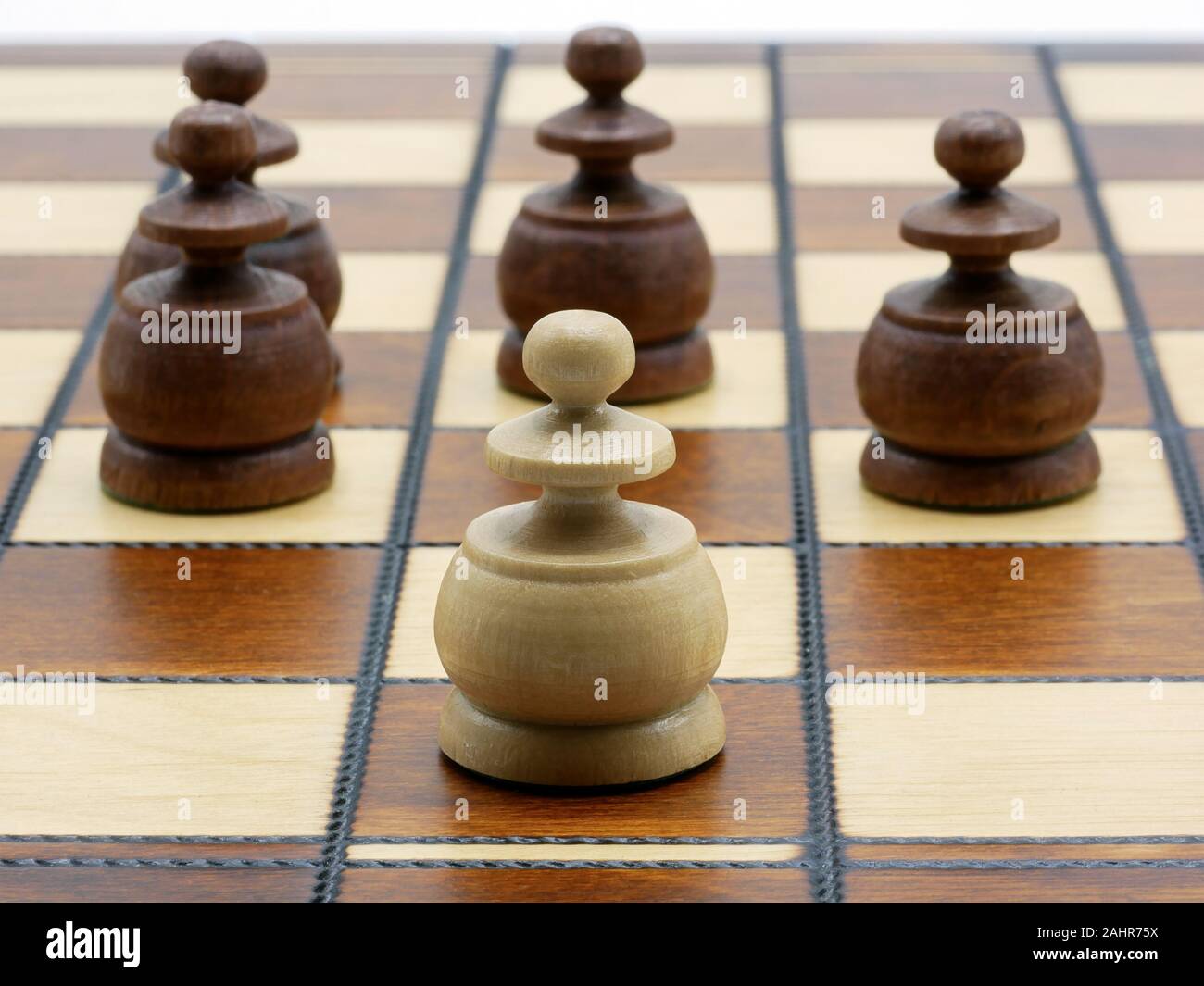 Scacchi Pedine Bianche Immagini e Fotos Stock - Alamy