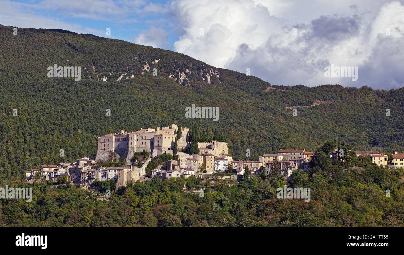 Rocca sinibalda immagini e fotografie stock ad alta risoluzione - Alamy