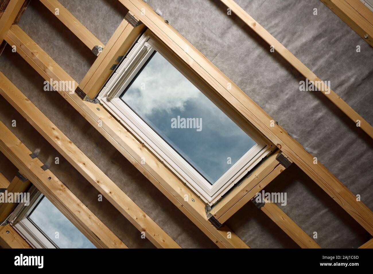 Finestre velux immagini e fotografie stock ad alta risoluzione - Alamy