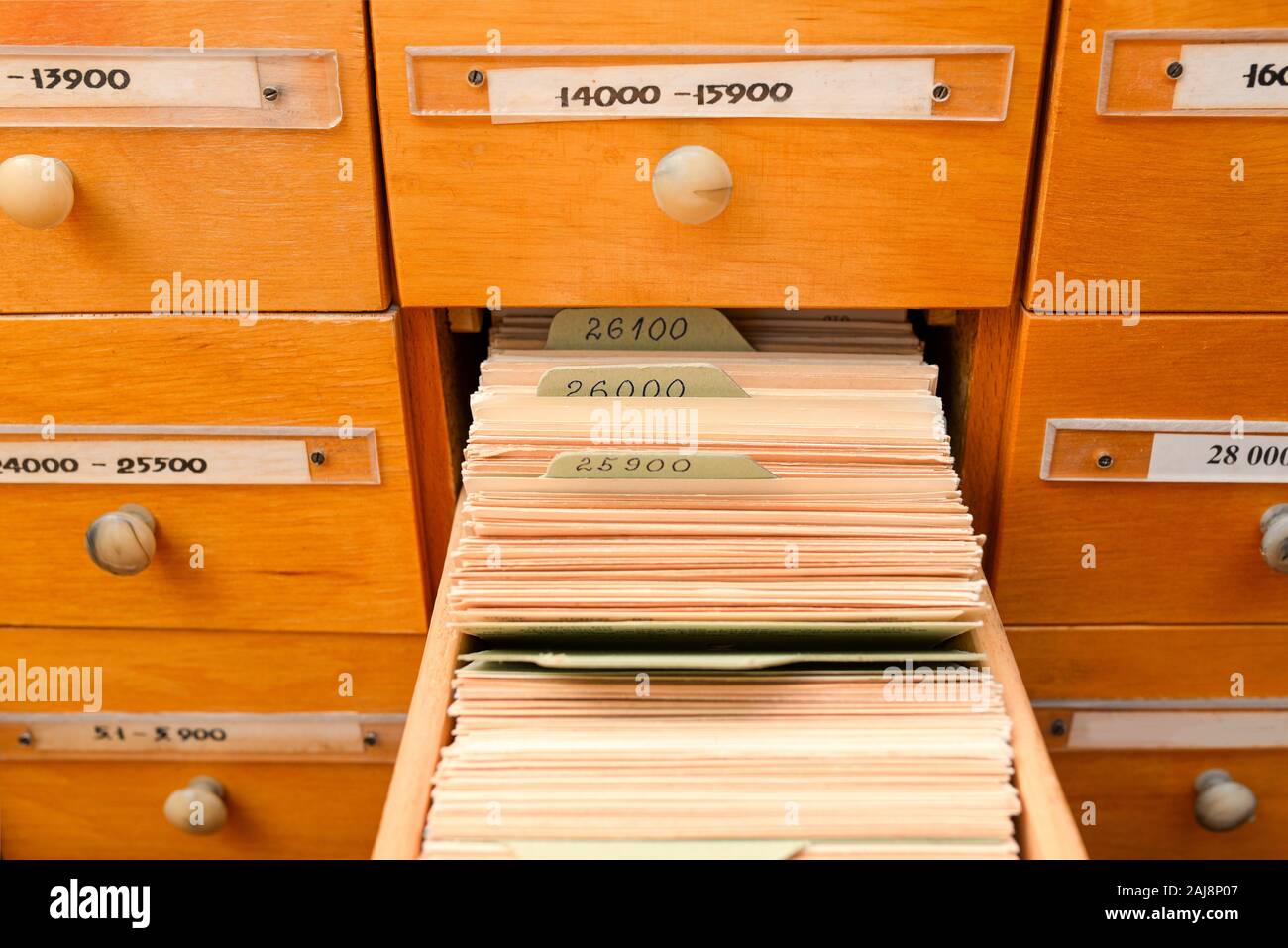 Catalogo carte antiche immagini e fotografie stock ad alta risoluzione ...