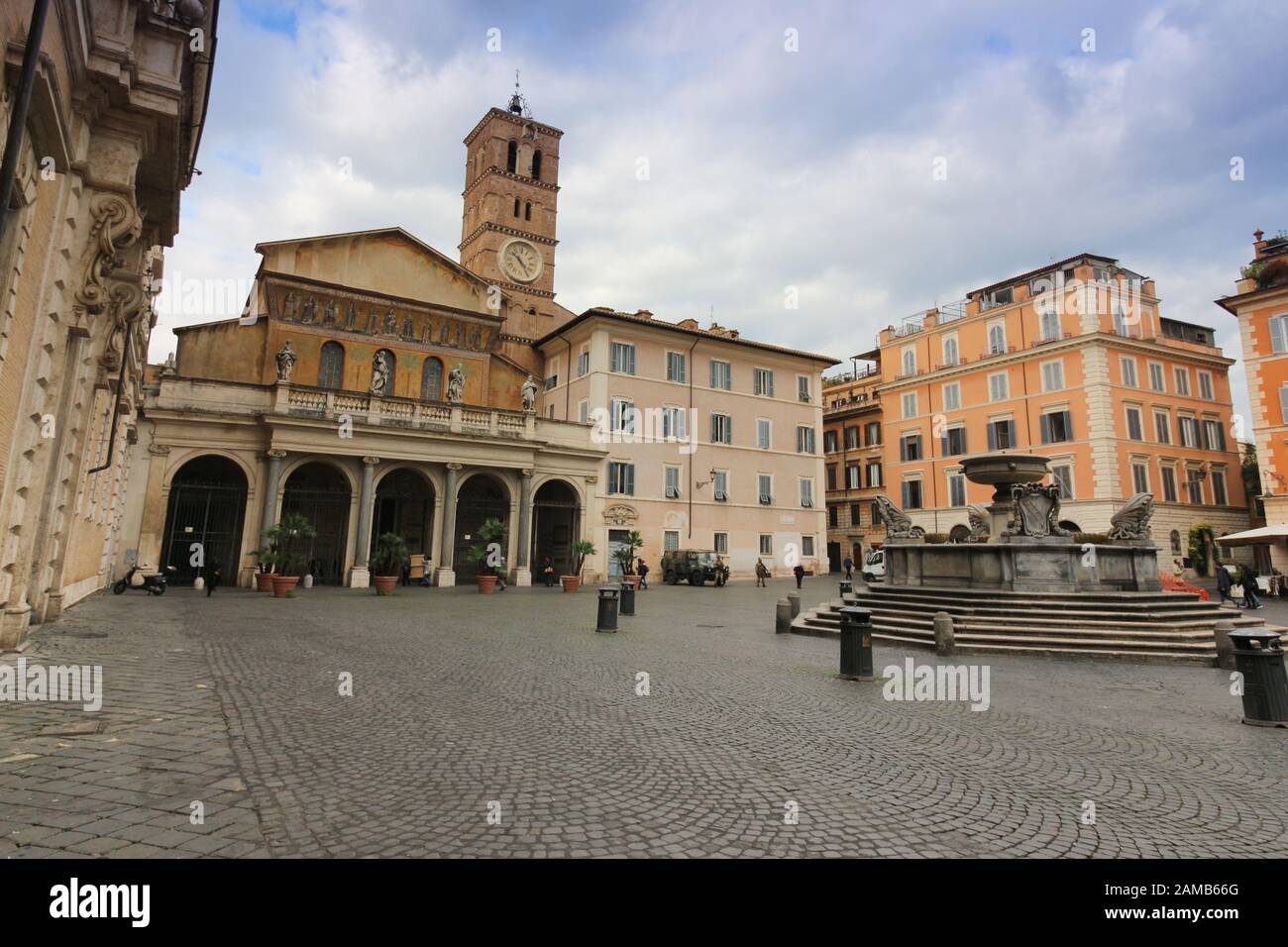 Le chiese di roma immagini e fotografie stock ad alta risoluzione - Alamy