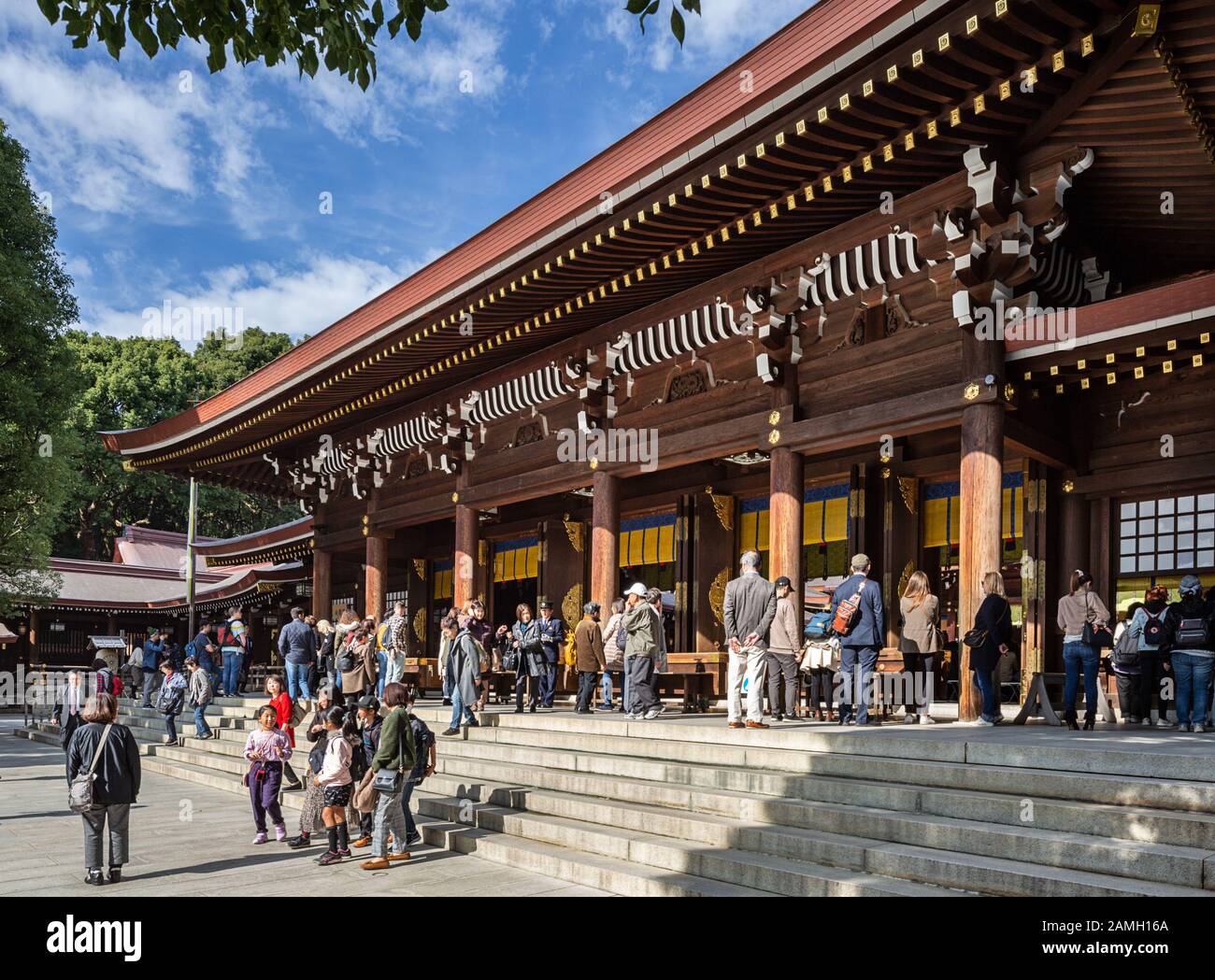 Al santuario meiji immagini e fotografie stock ad alta risoluzione - Alamy