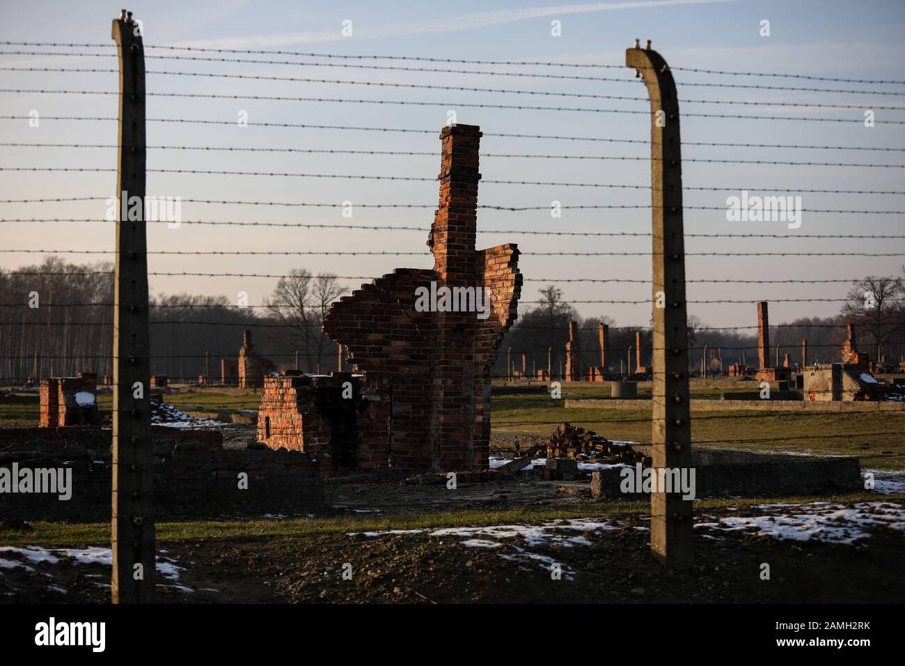 Recinzione di filo spinato polonia auschwitz camere a gas olocausto ...