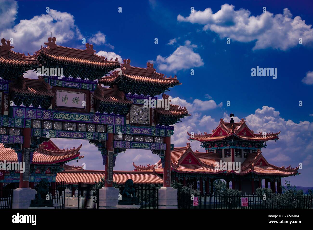 Tempio di fo guang shan immagini e fotografie stock ad alta risoluzione ...