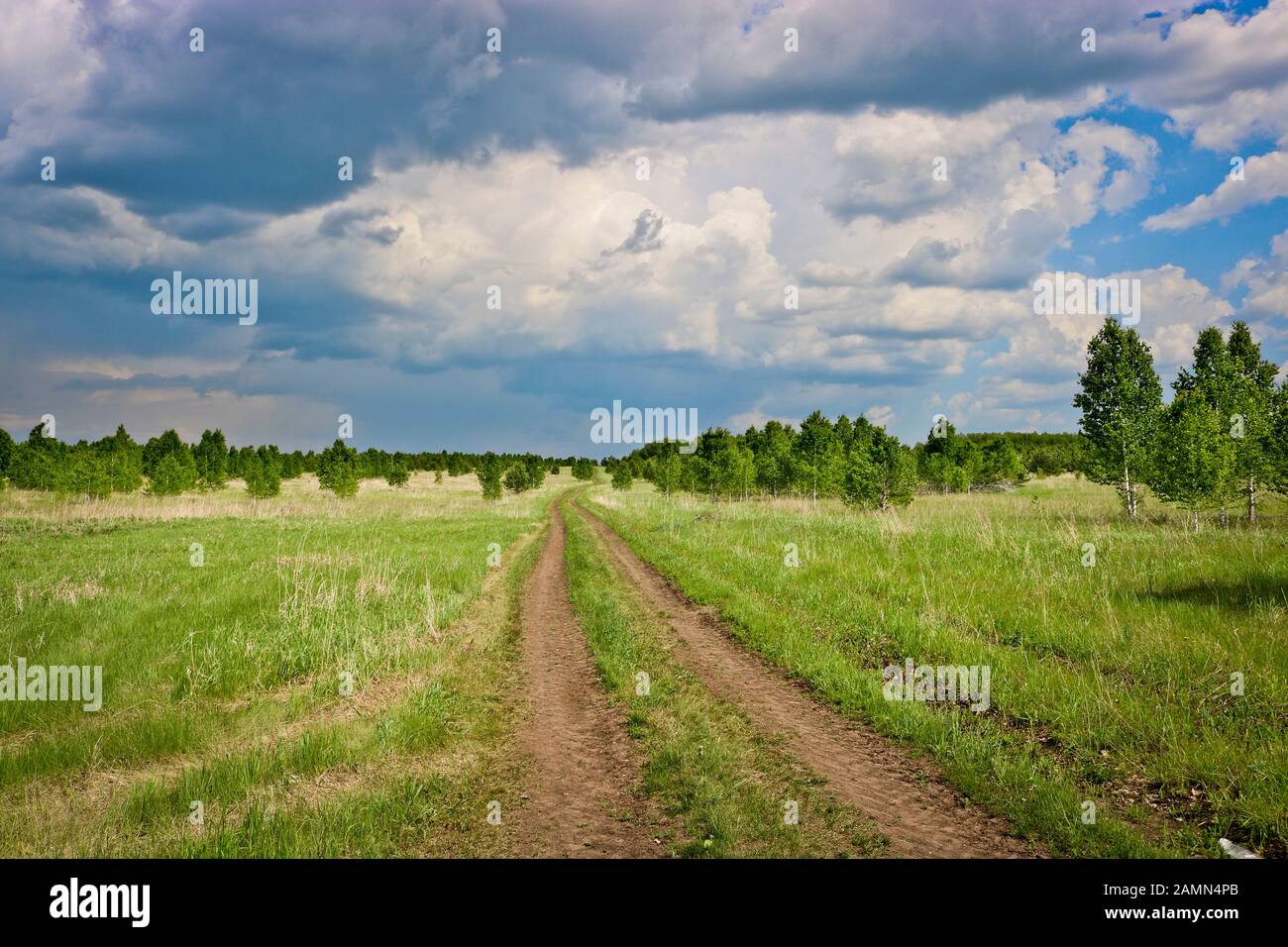 Vecchia Strada Sterrata Immagini e Fotos Stock - Alamy