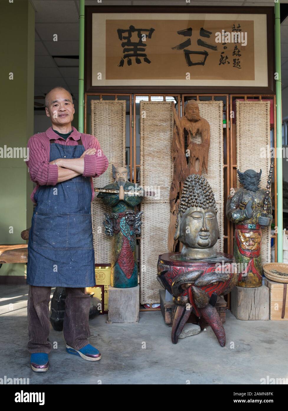 Taiwan di Taipei. 13th Gen 2020. Chen Chin Wang pone per una foto al ...